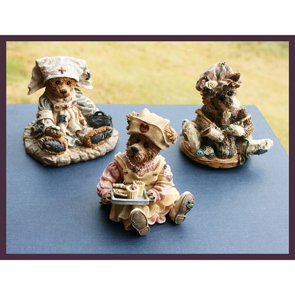 Boyds Bears | Art | 3 Boyds Bears Limited Edition Figurines Nurse ...